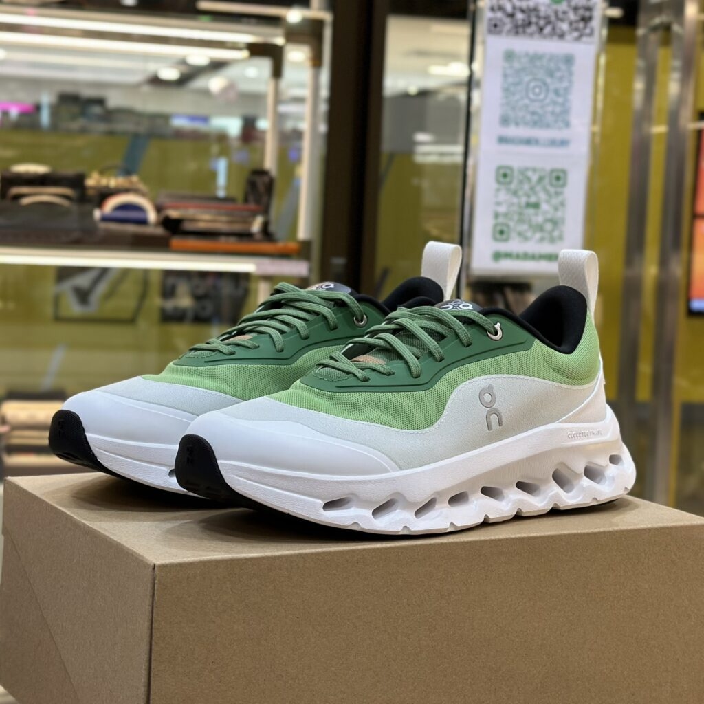 รองเท้า Cloudtilt 2.0 สีเขียว ขาว สำหรับผู้ชาย ไซส์ 43